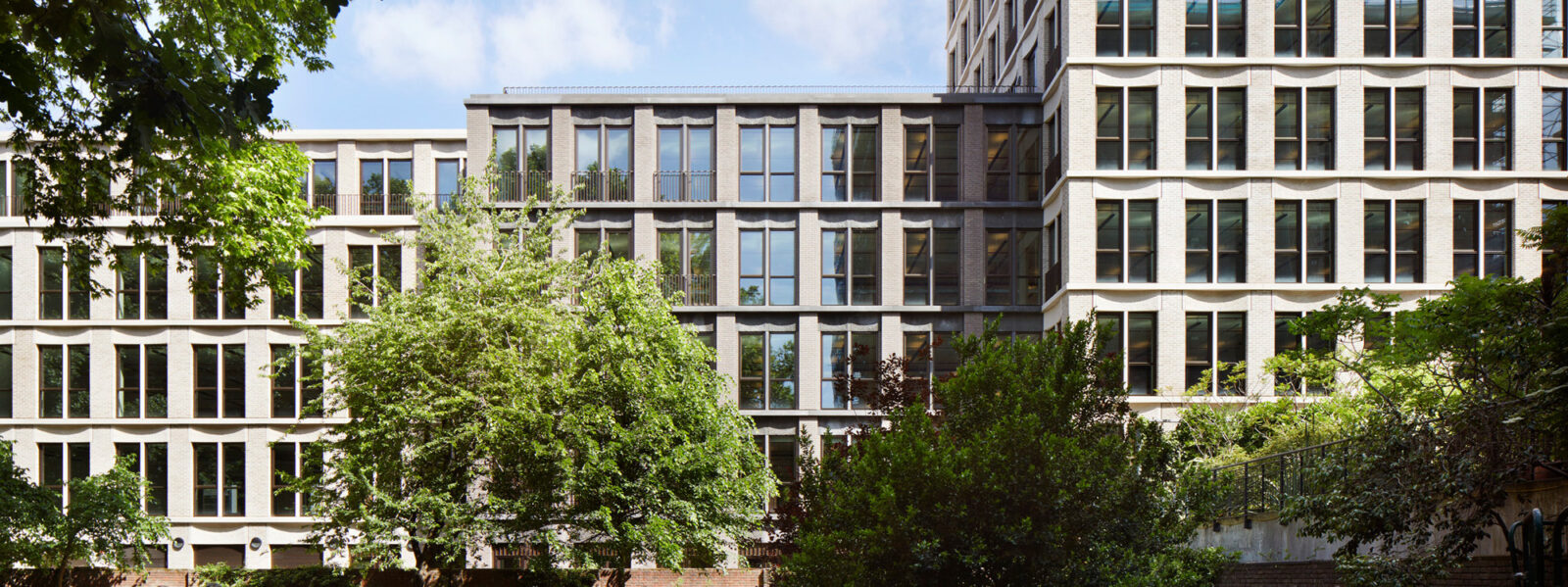 Featherstone Building | Heyne Tillett Steel